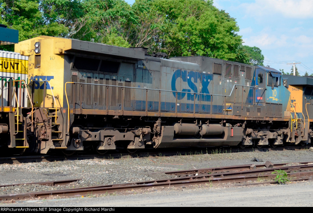CSX 10